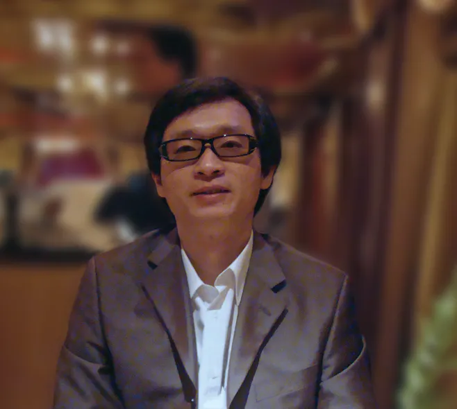 Roy Chen | Mass Transit