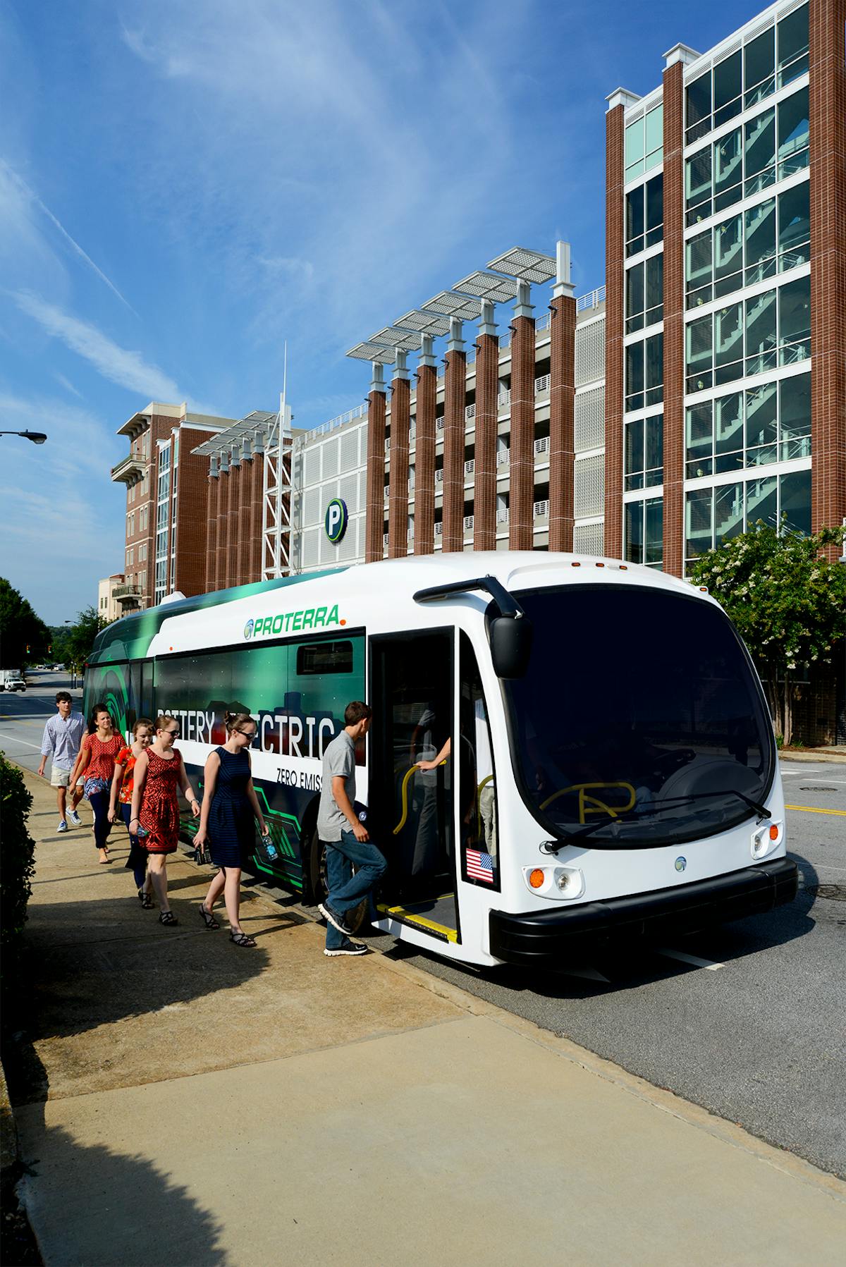 Proterra Introduces Extended-Range Electric Bus, Flexible Battery ...