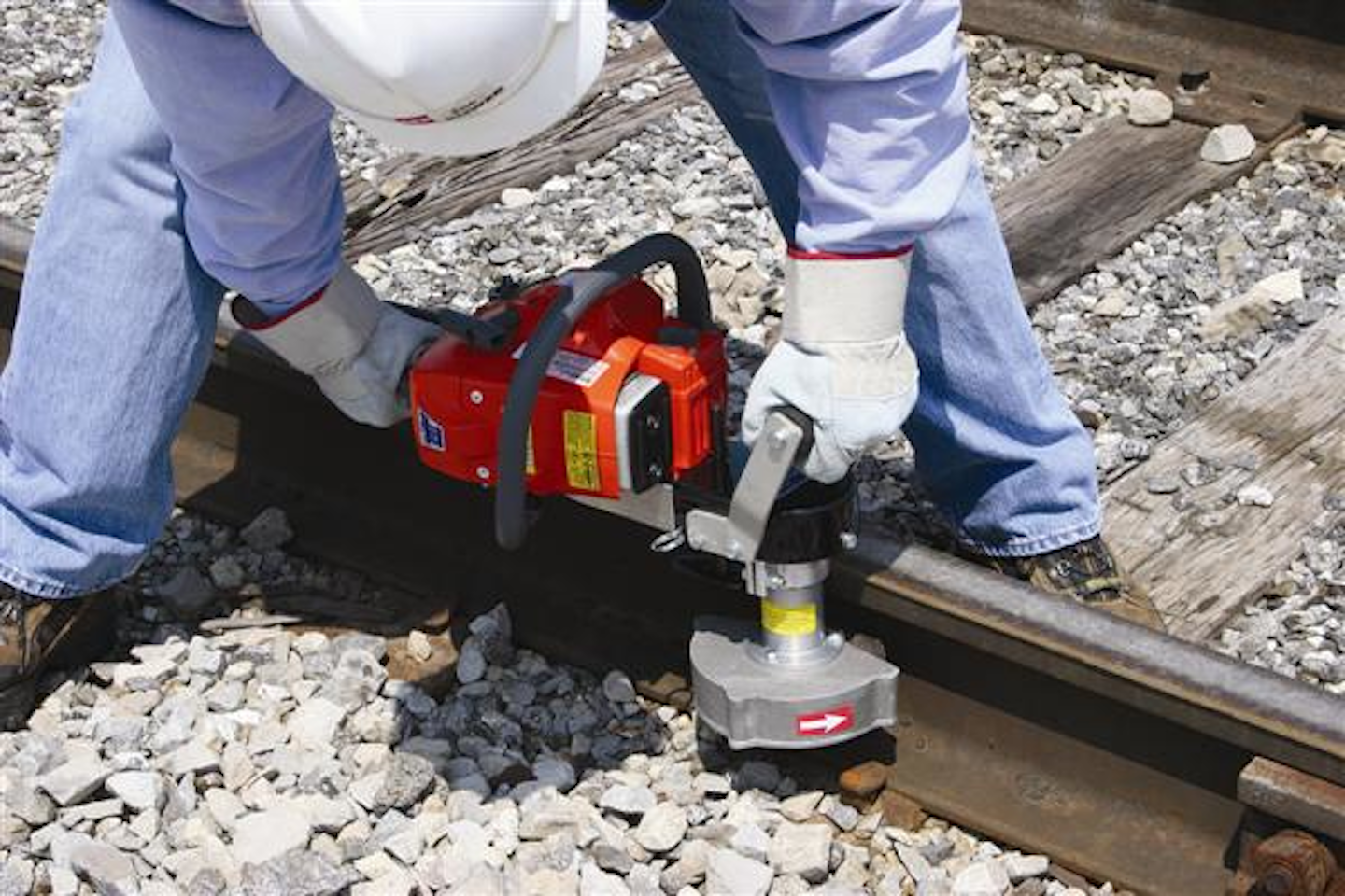 Grinders: Portable Grinding Machines From: nVent Railway System ...