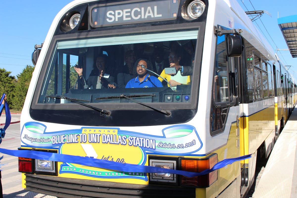 DART Rail Blue Line extension reenergizes Dallas’s South Oak Cliff ...