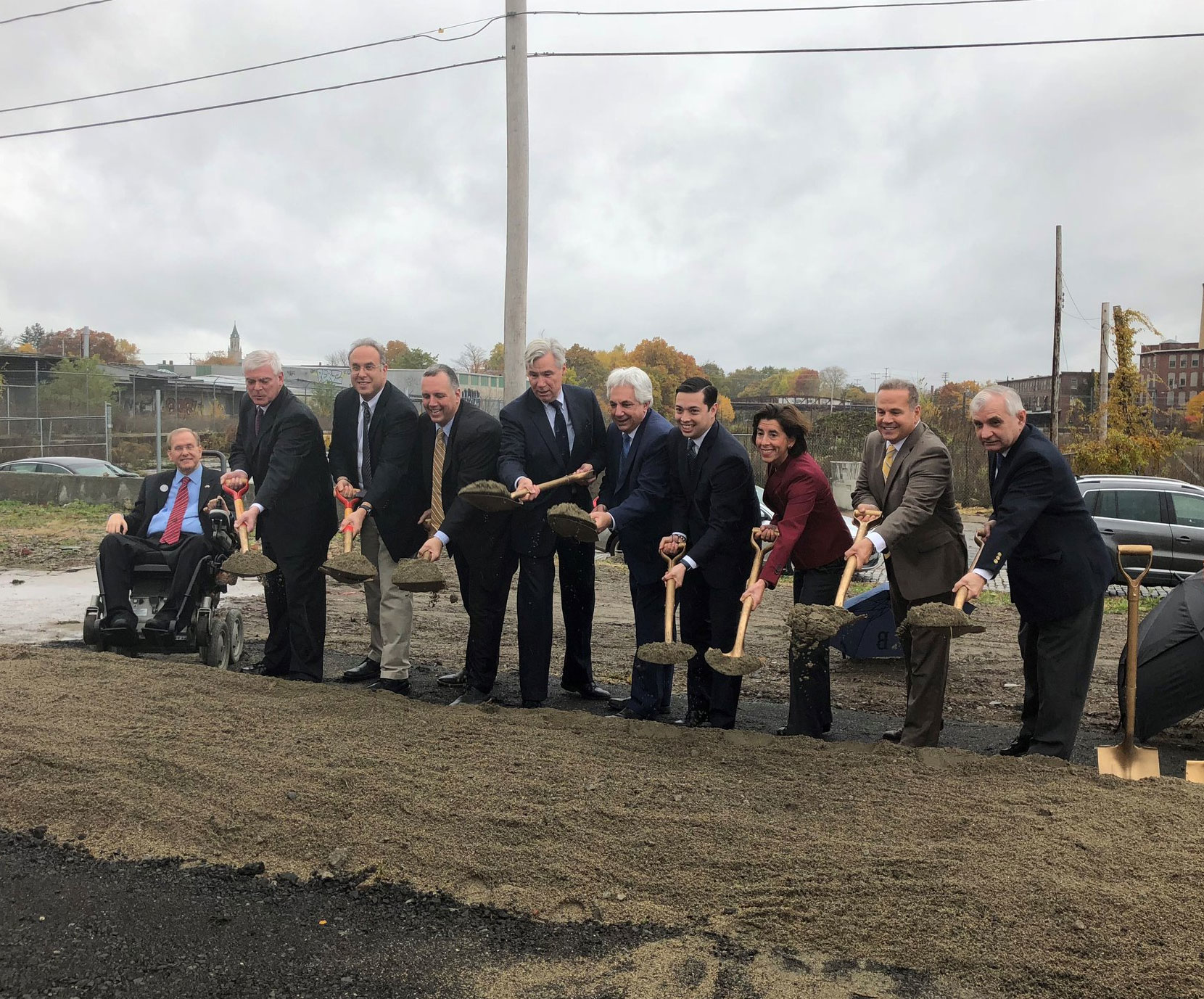 RIDOT breaks ground on rail and bus station | Mass Transit