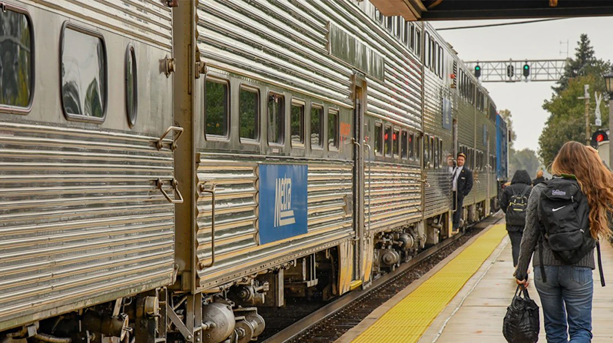 Metra Board approves contract for new GPS tracking and passenger ...