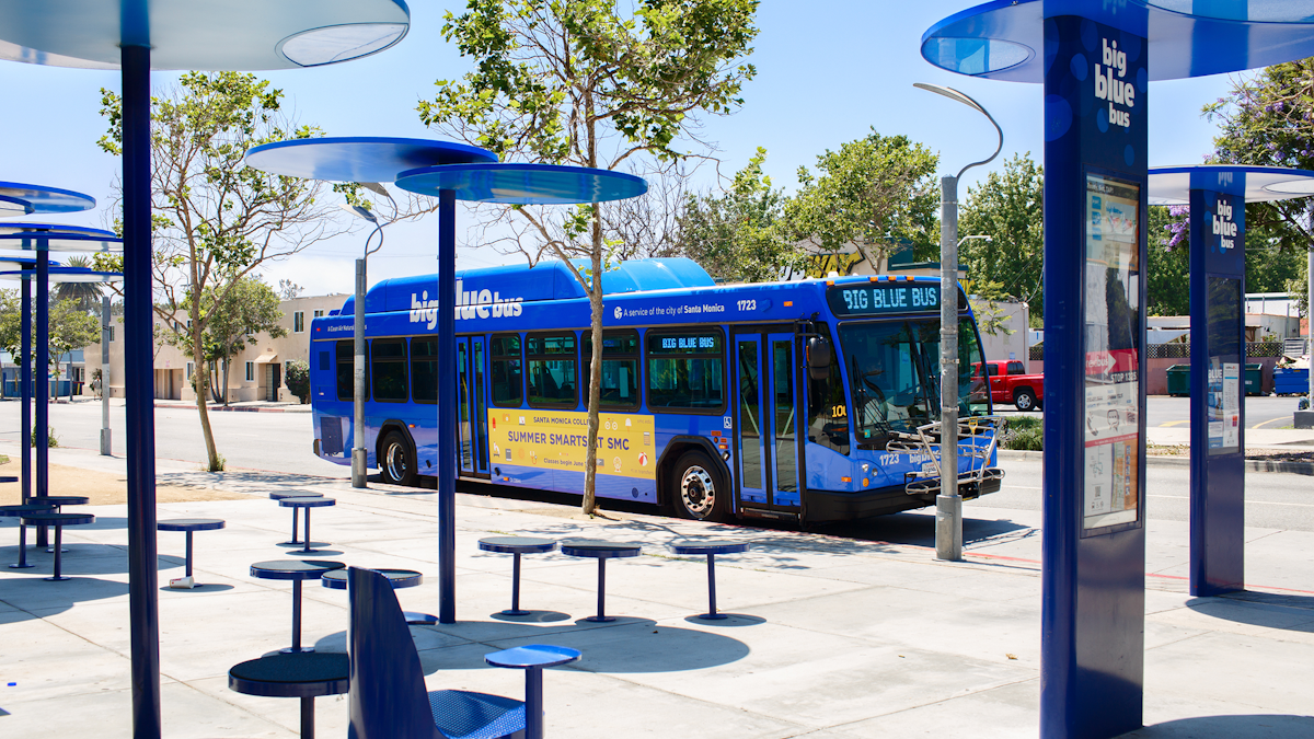 Big Blue Bus integrating new customer amenities | Mass Transit