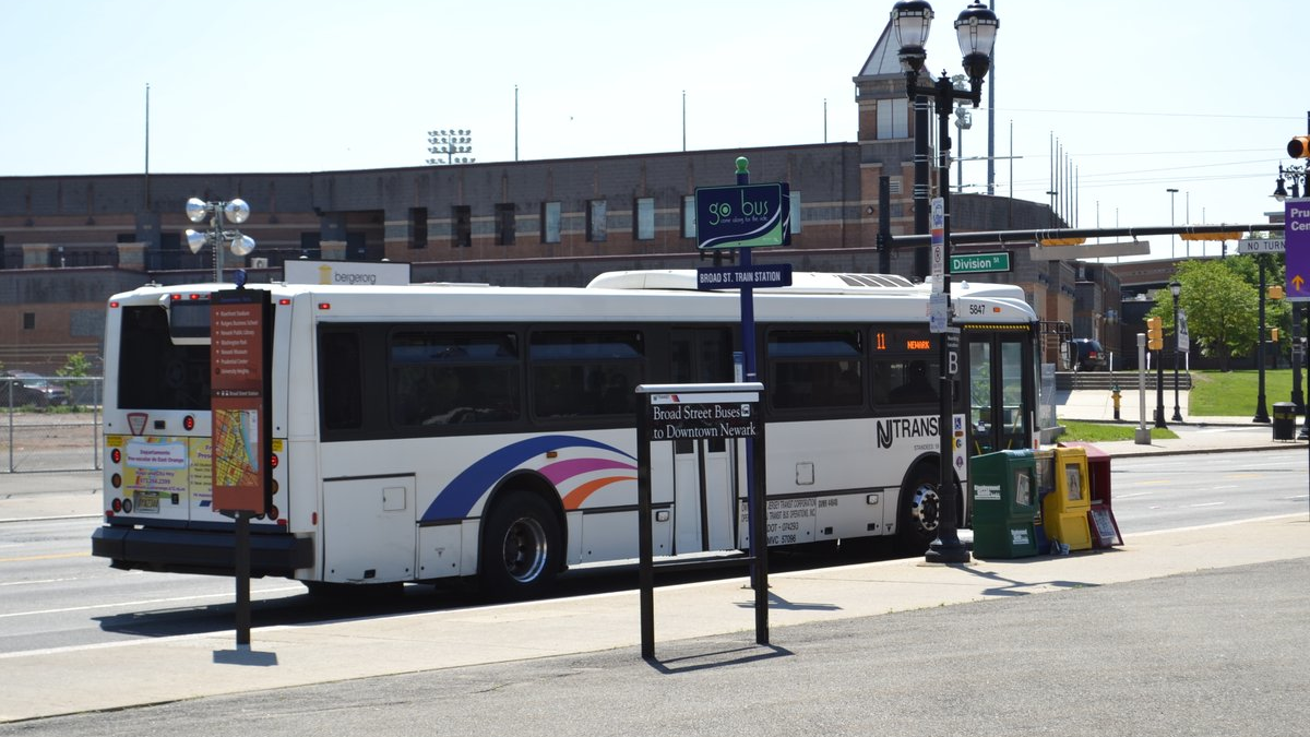 NJ Transit graduates its 500th bus operator since January 2018 | Mass ...