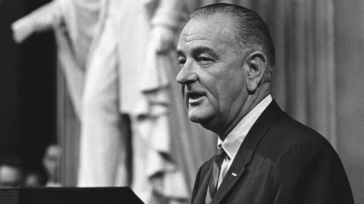 Happy 58th birthday, Federal Transit Administration | Mass Transit