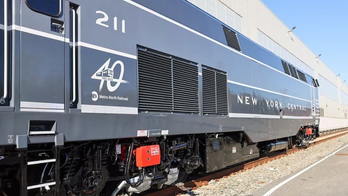 MTA Metro-North Railroad rebrands locomotive No. 211 as Heritage Series ...